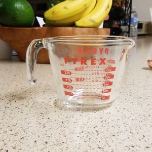 Pyrex | Kitchen | Pyrex Measuring Cup And Gradzy Measuring Spoon | Poshmark